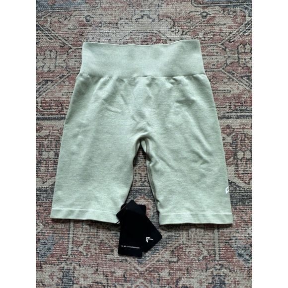 Oner Active | Shorts | Nwt Oner Active Classic 2 Seamless Cycling ...